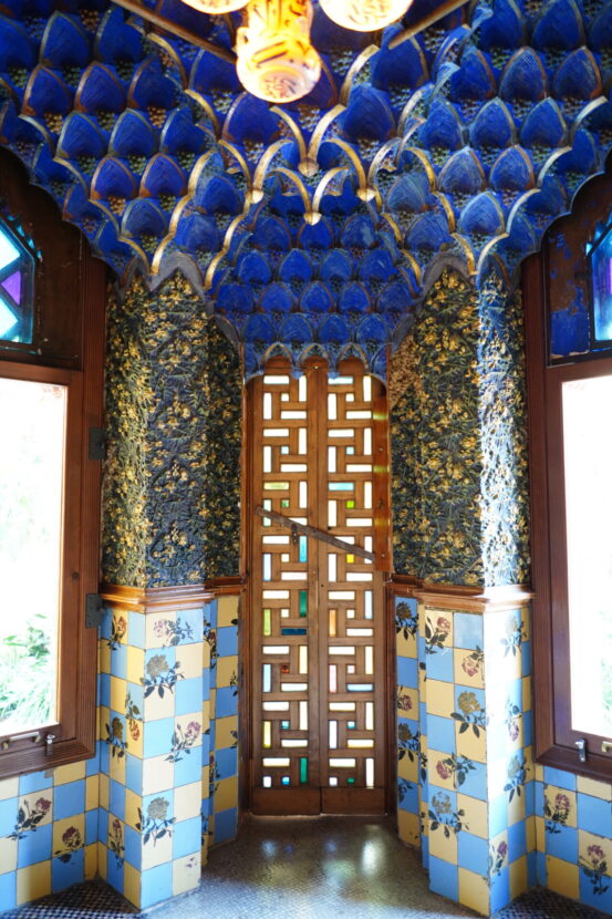 Discover the outstanding works of Antoni Gaudi in Barcelona - Sawasdee