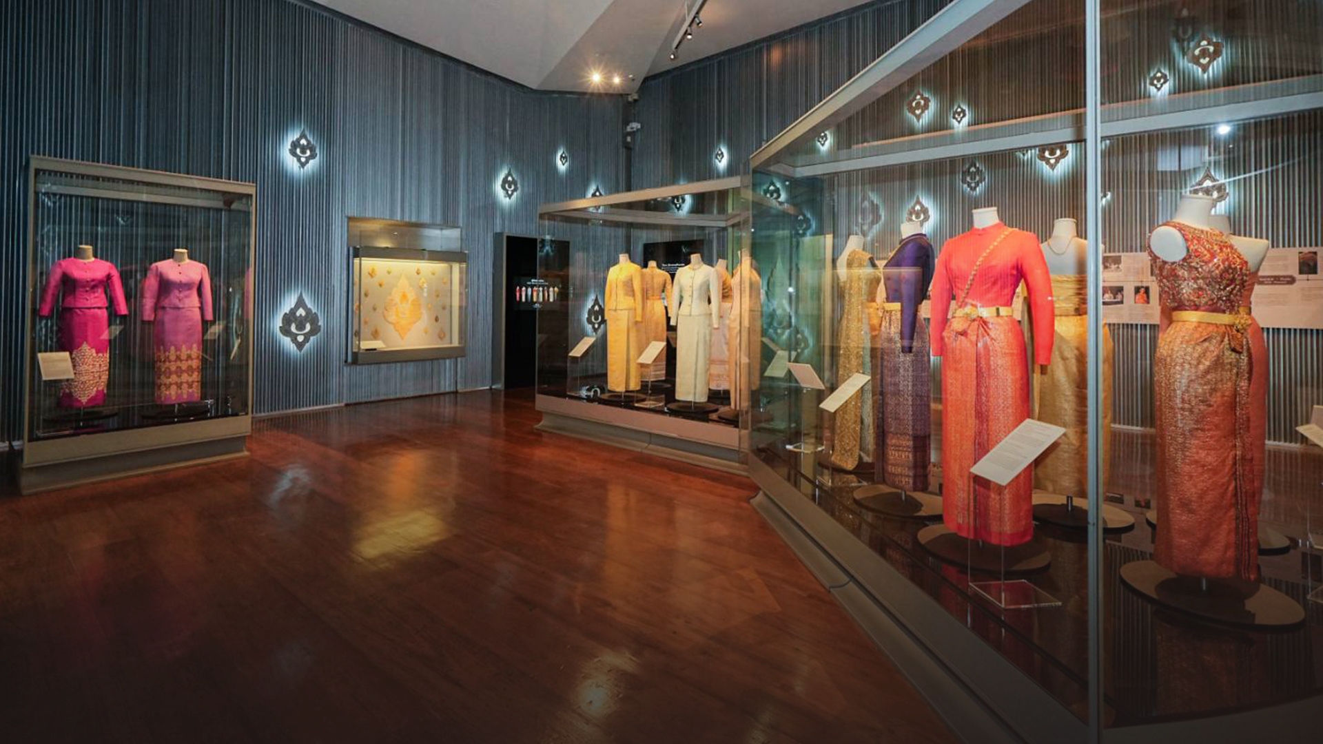 Honoring the Royal Aspiration: A Journey Through Thai Fashion and ...